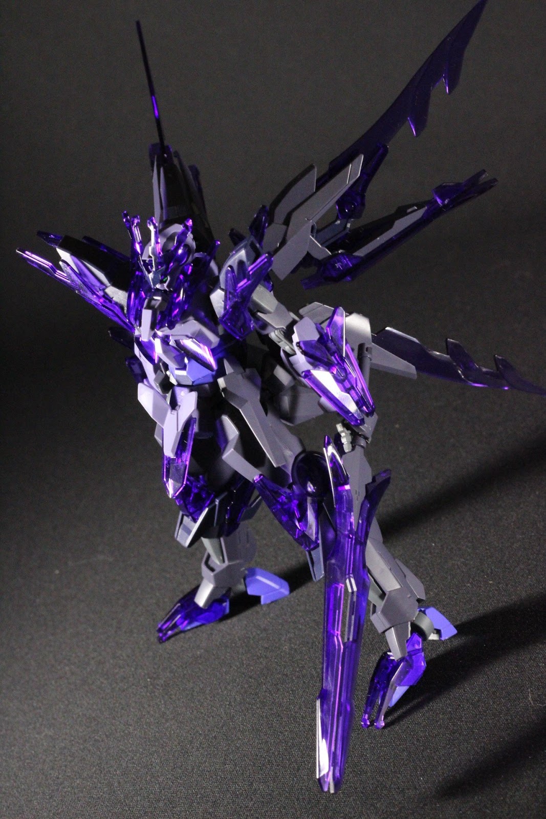 Review: HGBF 1/144 Transient Gundam Glacier