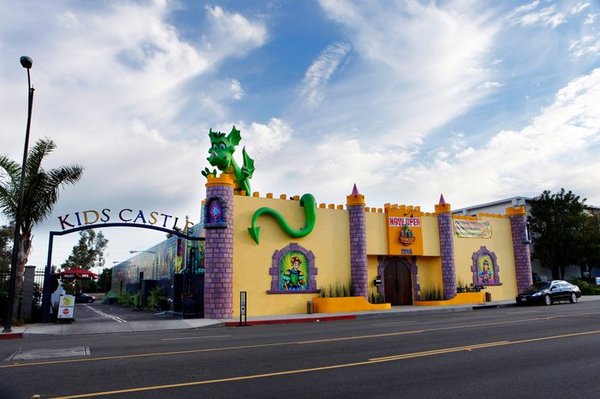 Things To Do In Los Angeles: Kid's Castle Now Serving Beer & Wine