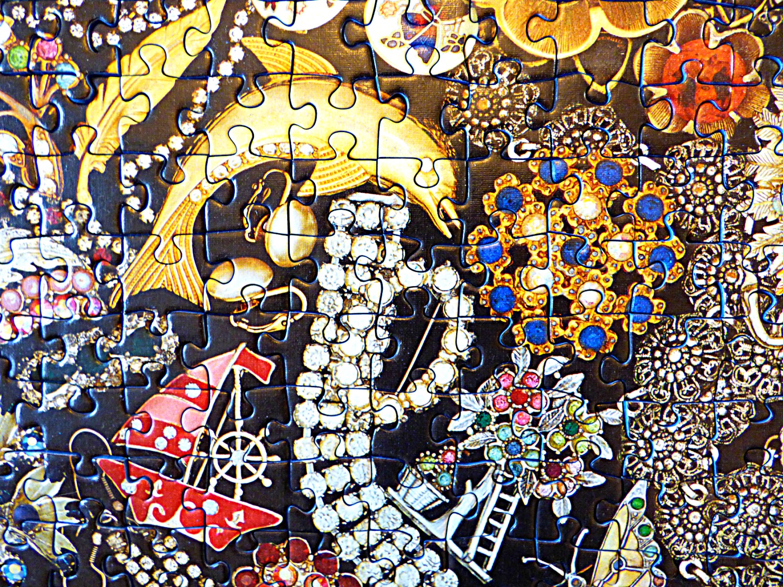 Chez Maximka: Glittering Gemstones 1000pc jigsaw puzzle from Ravensburger