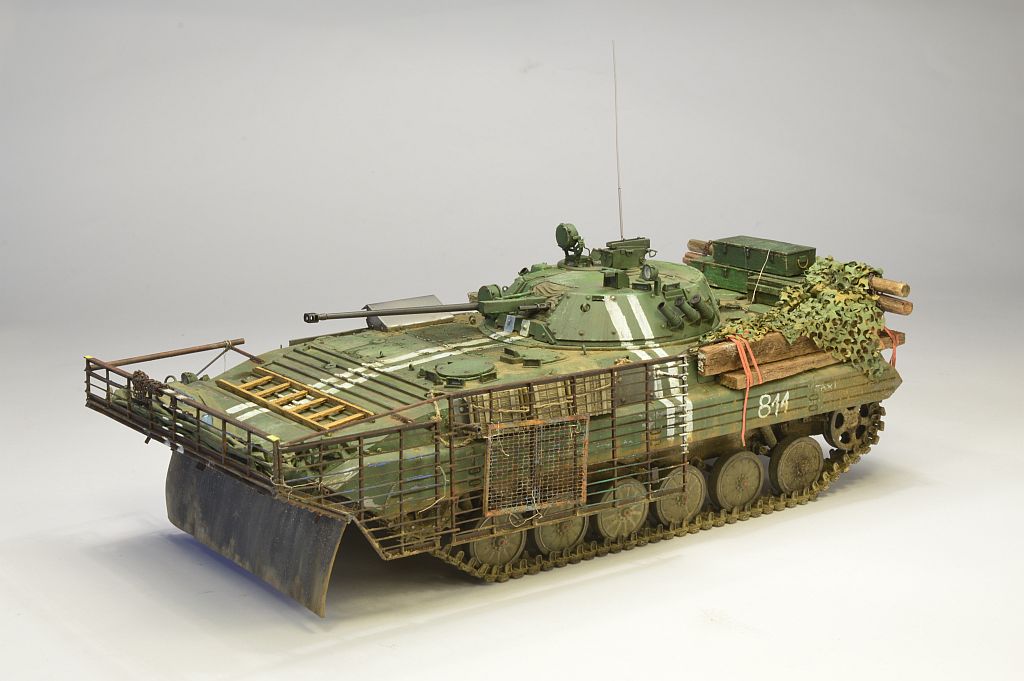coldemons: BMP-2 BATTLEFIELD TAXI (UKRAINE)