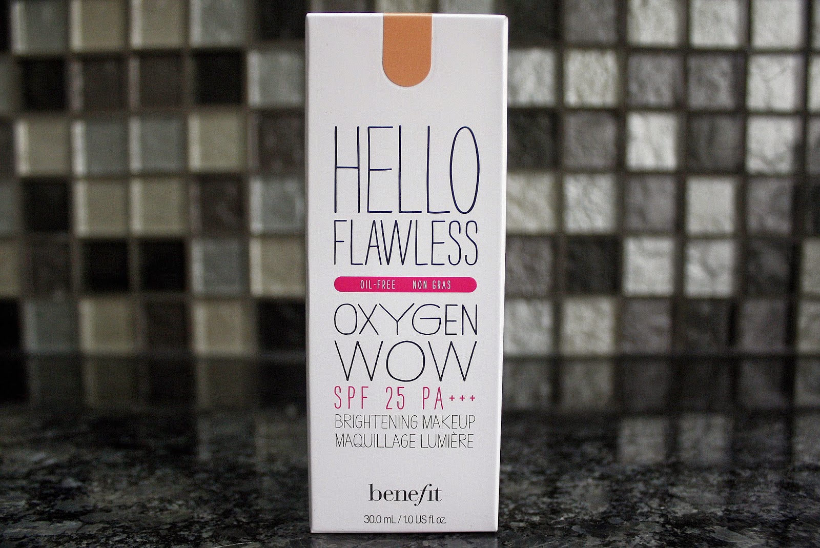 Laying It Bare: Benefit Hello Flawless Foundation