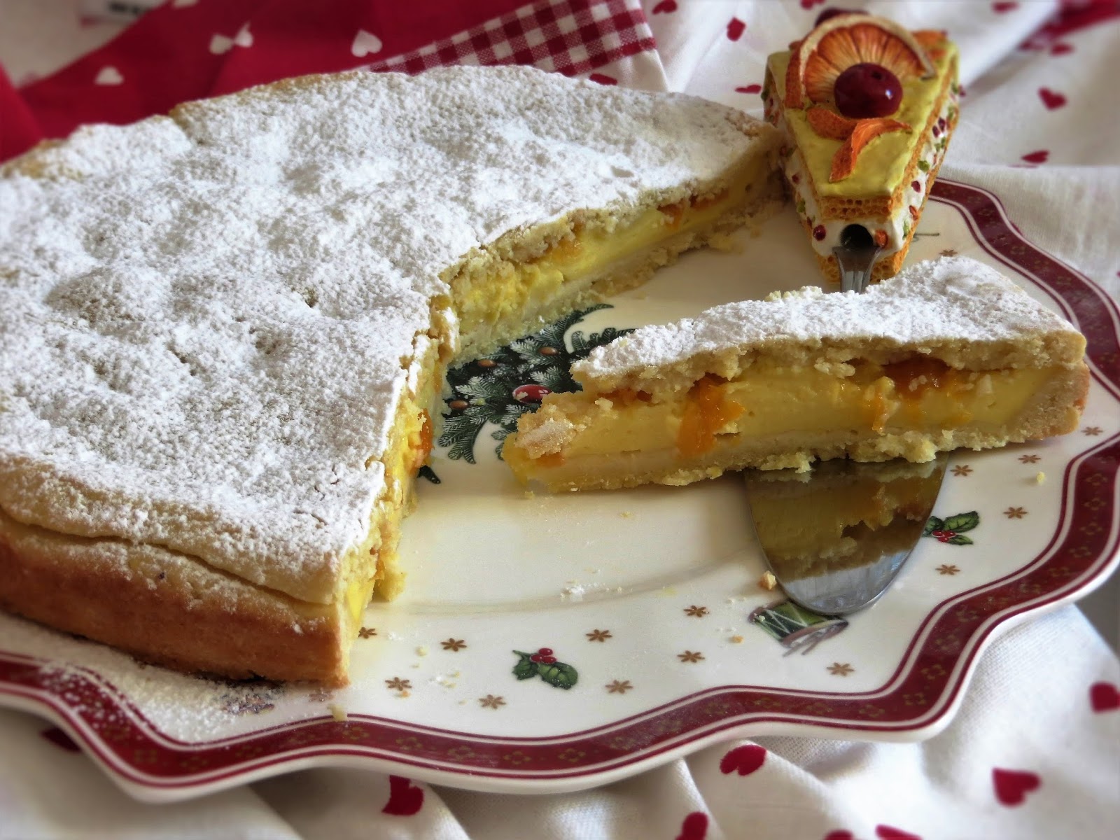 Sei chicchi di melograno: Torta farcita con crema pasticcera vulcanica