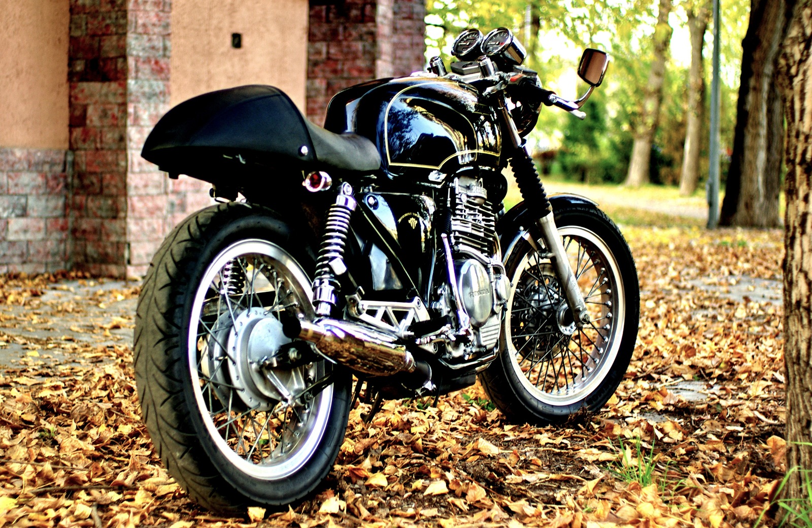 Clubman - RocketGarage - Cafe Racer Magazine