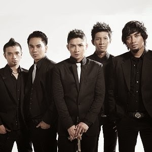 ungu ~ Kumpulan Biografi