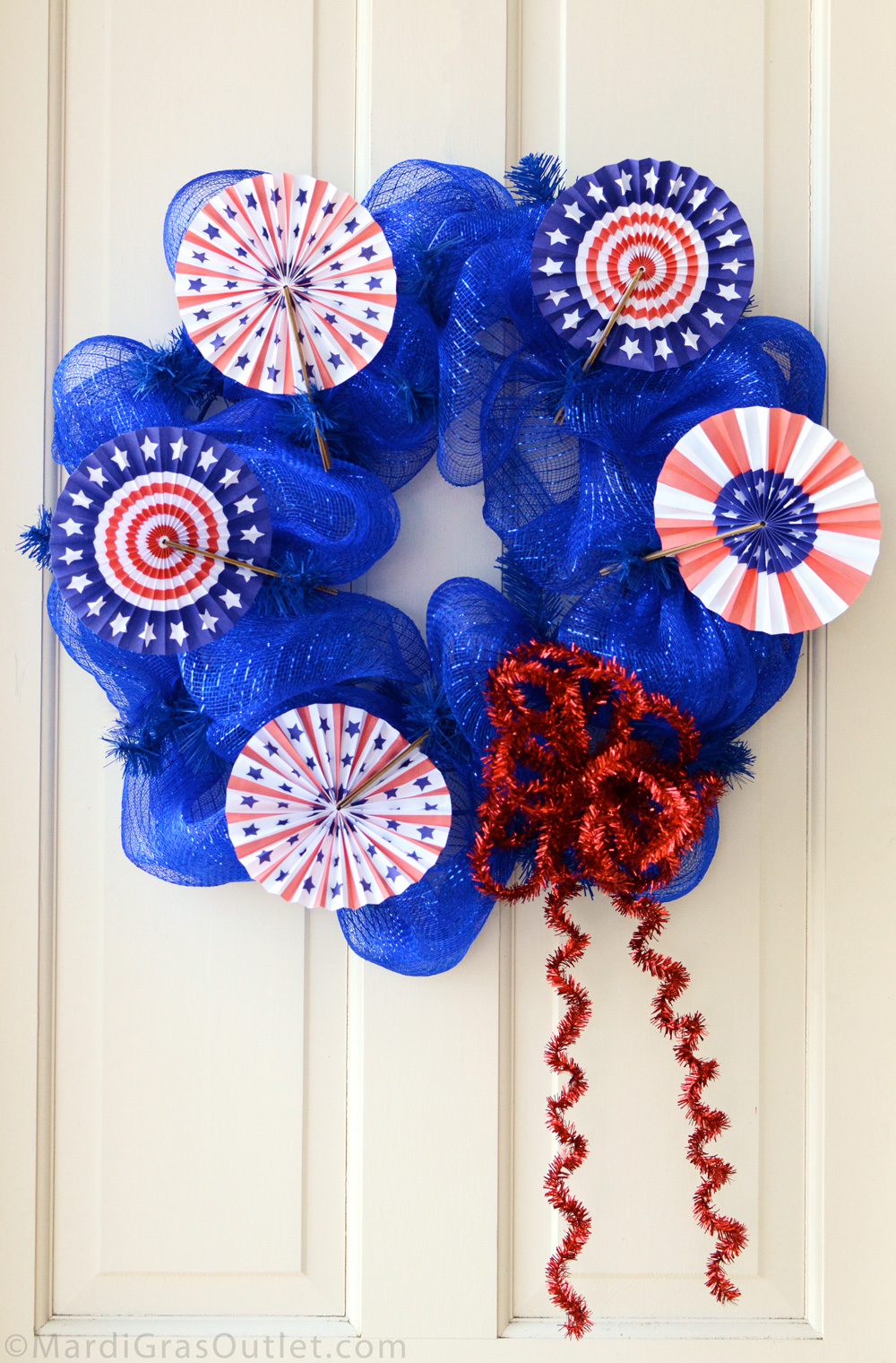 Party Ideas by Mardi Gras Outlet: Patriotic Wreath Tutorial with Deco Mesh