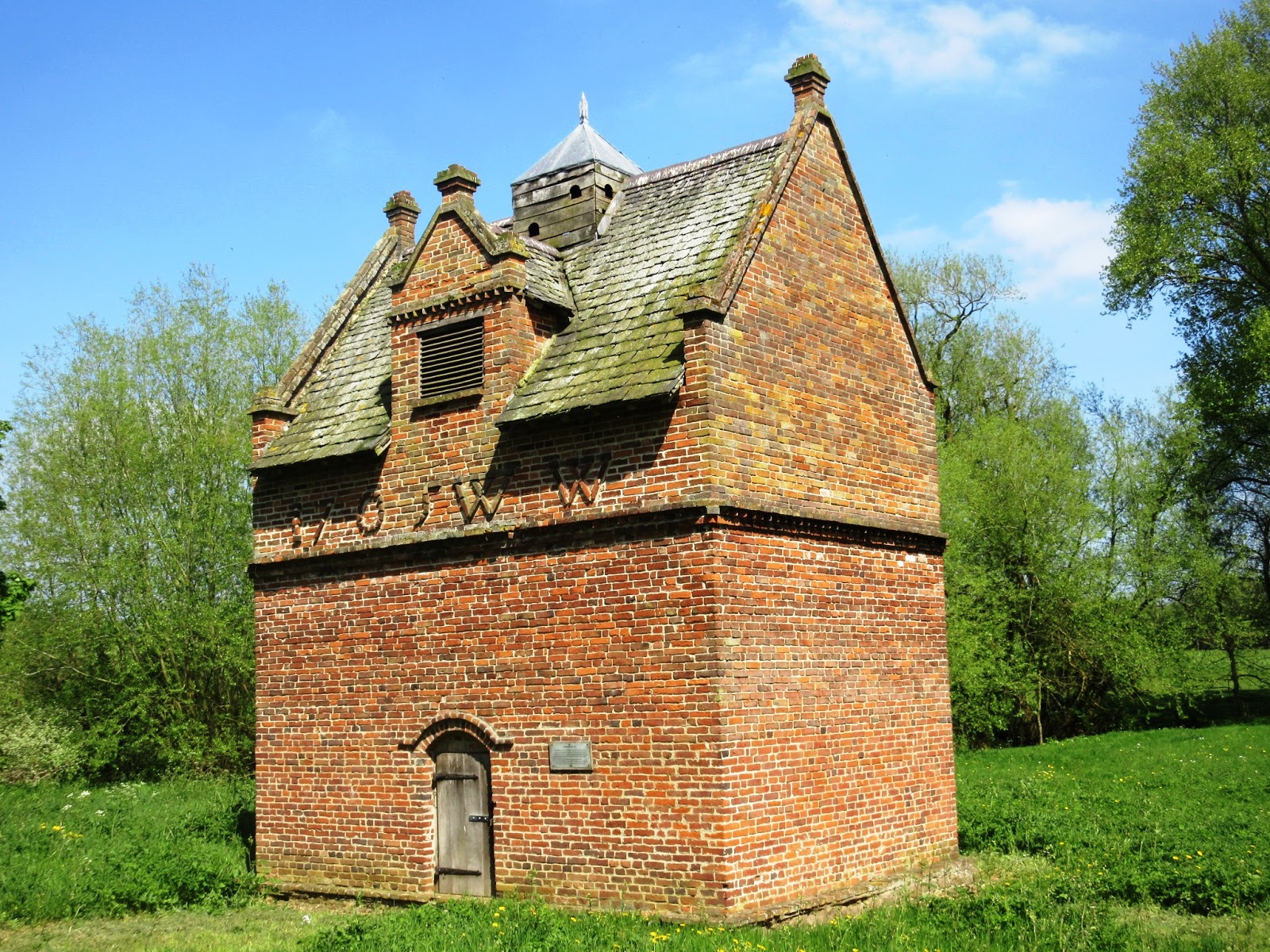 Liberal England: Queniborough dovecote