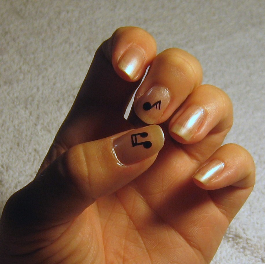 Crafts After College: Music Note Nails