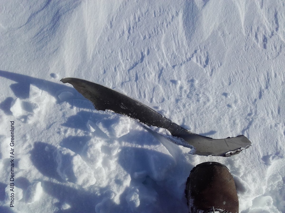 Pictures: Air France AF66 Engine debris located in Greenland - jetflightpro