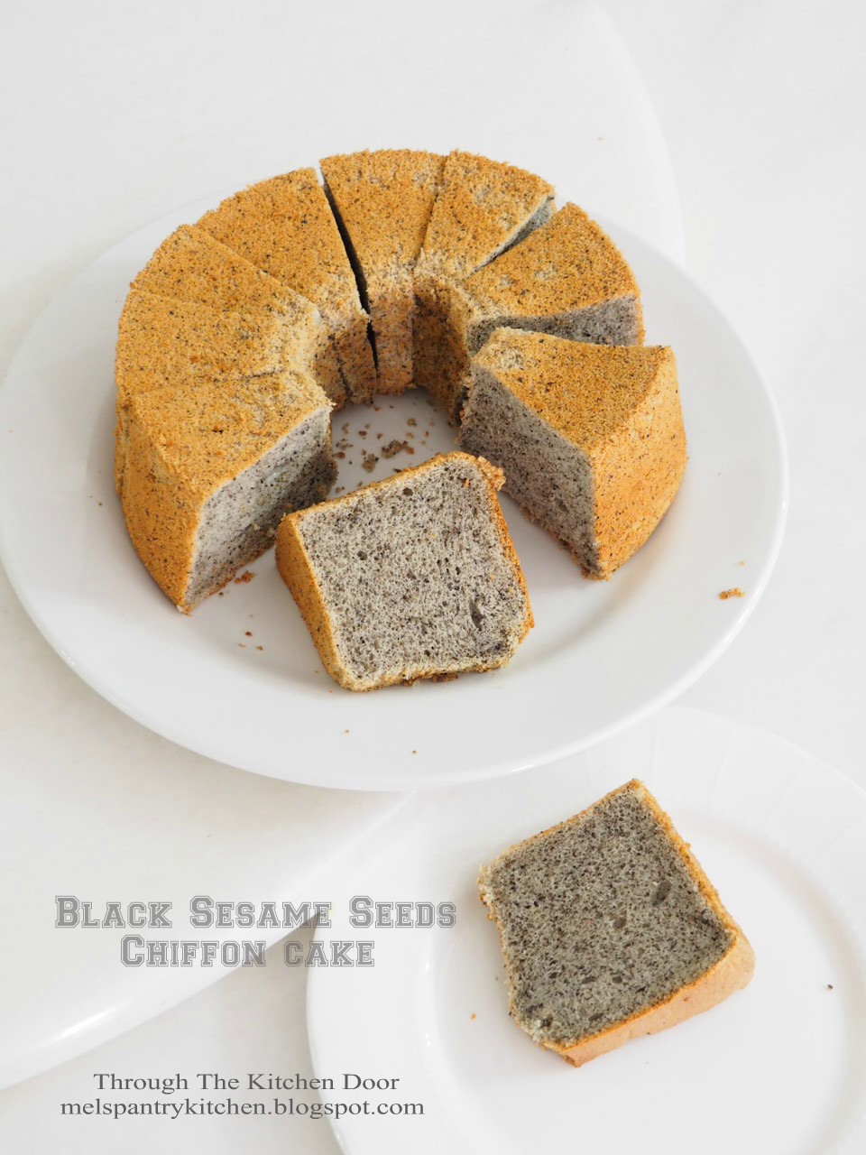 Through The Kitchen Door: Black Sesame Seeds Chiffon Cake