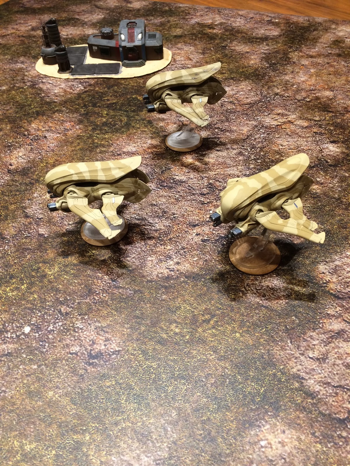 iron mitten: 4x4ft PVC Battle mat from Amazon.