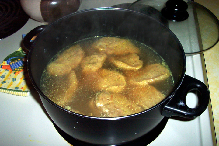 The Potluck Vegetarian: Make Your Own "Wheat Meat"