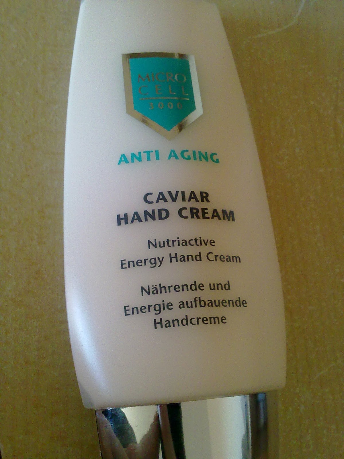 Little Beauty: [Review] Micro Cell 3000 Anti Aging Caviar Hand Cream