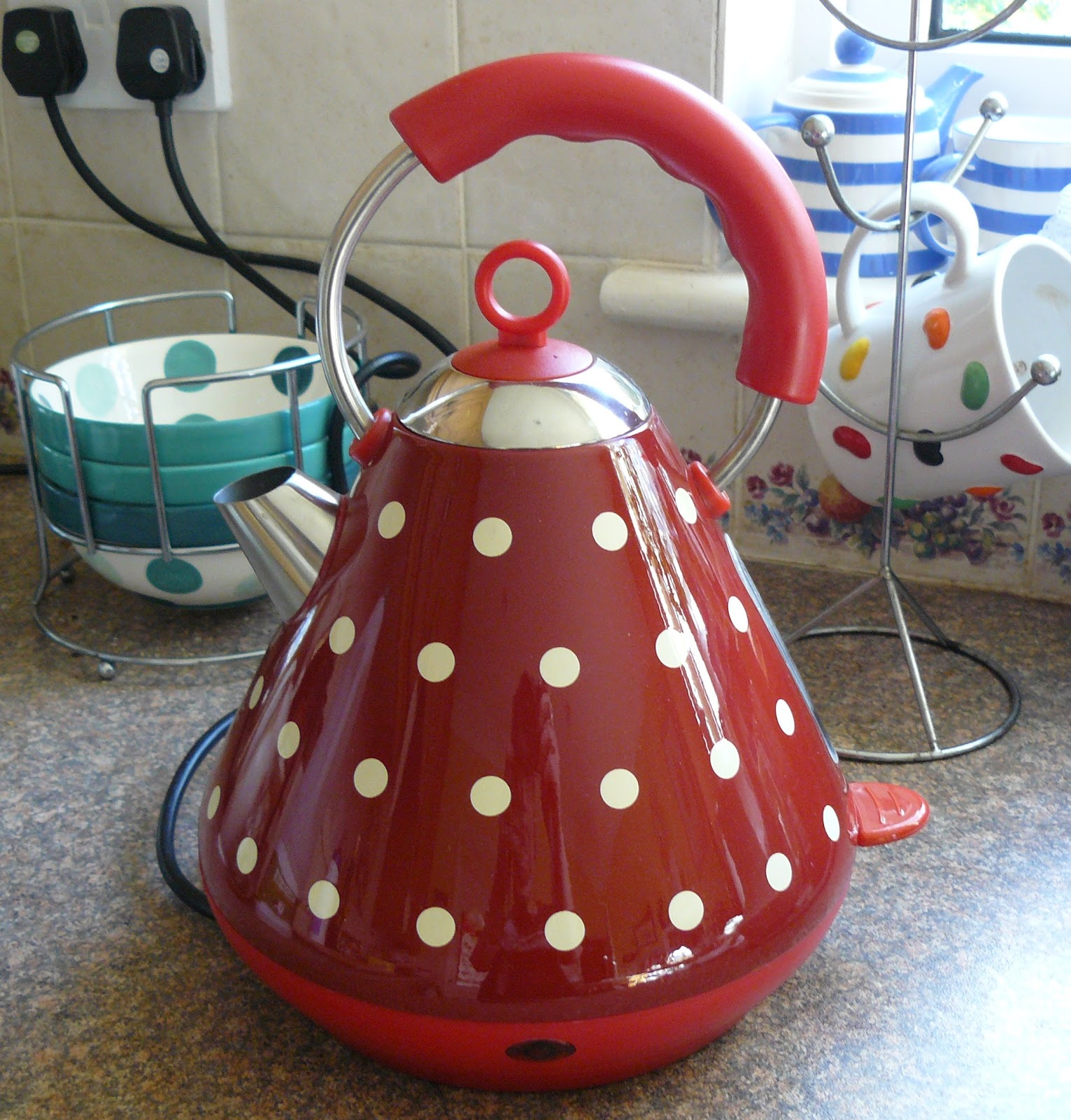 The Alchymyst's Study: Fascinating bats and pretty things