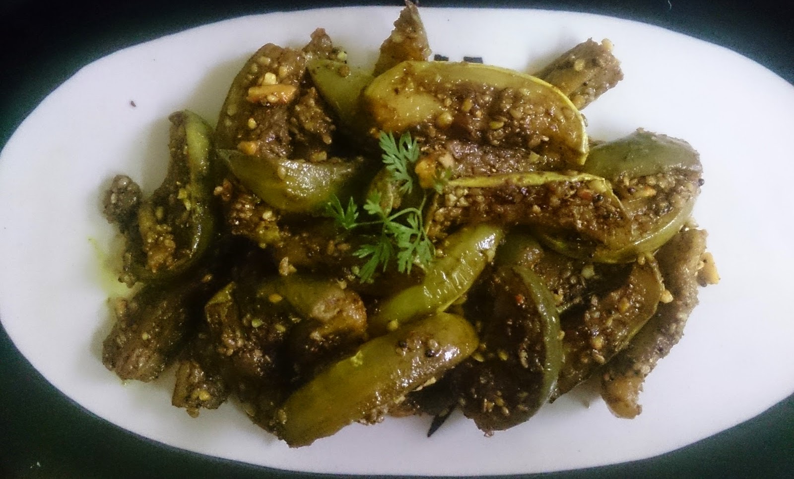 What's Cooking?: Hara Baingan (Dry)/ Eggplant/ Green Brinjal