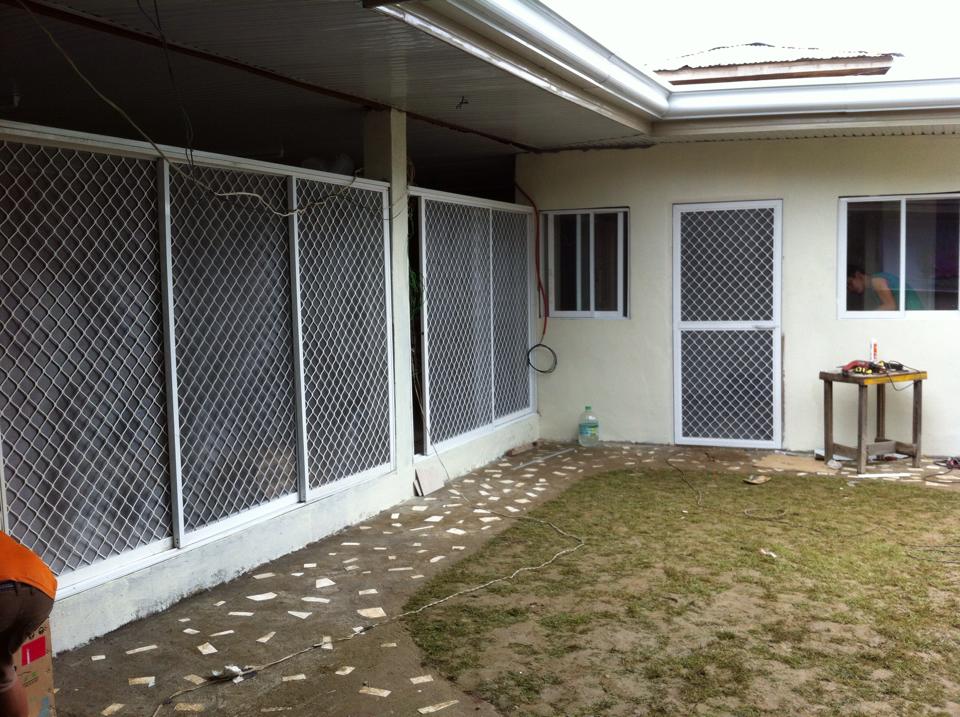 RENOMAR GLASS & ALUMINUM SERVICES