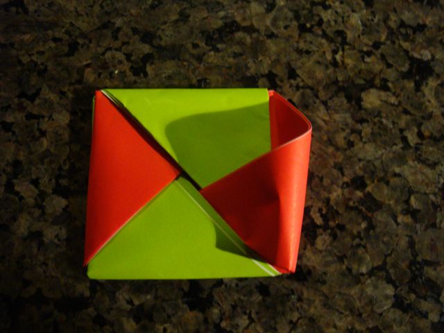 Little Seouls Blog: How to Make Your Own Ddakji 딱지접기