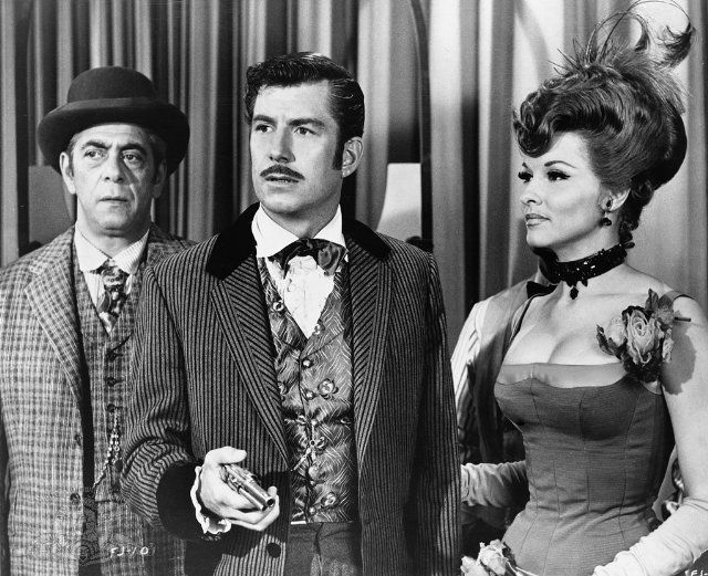 Ronin's Fortress: Nancy Kovack