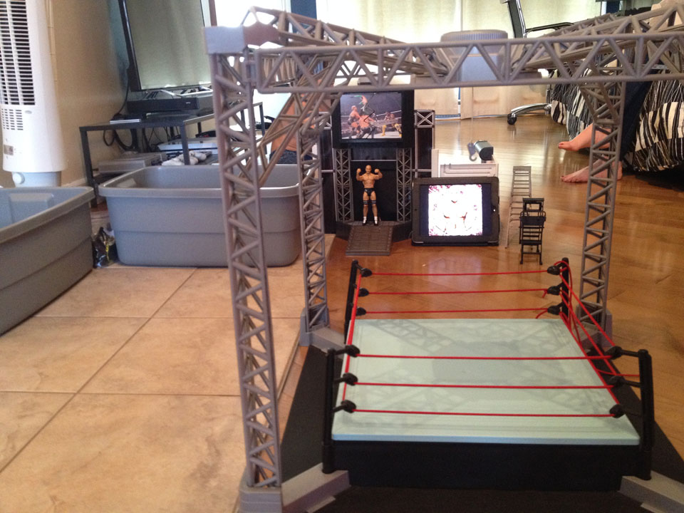 Fully Jointed Play Figures: WWE RAW Backstage Brawl Playset