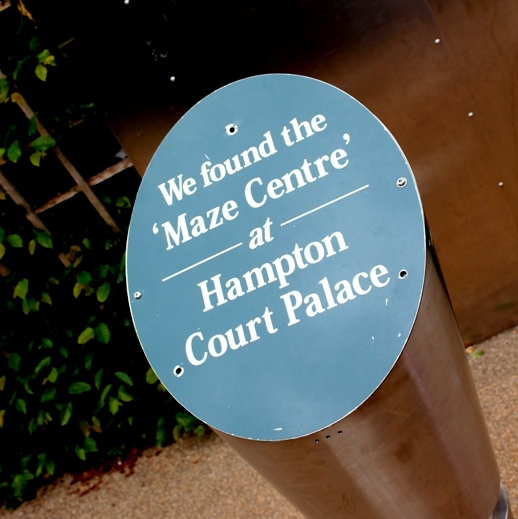 Historic Royal Palace: Hampton Court Maze and Gardens - Elle Field