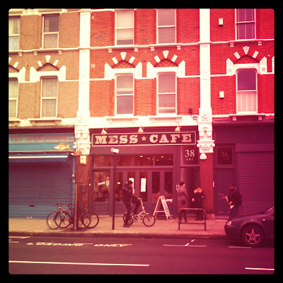 REVIEW: MESS CAFE - London On The Inside