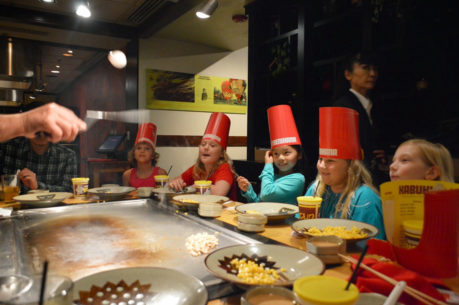 Miyu's Life: My 9th Birthday Party at Benihana! 私の9歳のお誕生日会はBenihanaレストランで★
