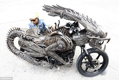 Moto Alien