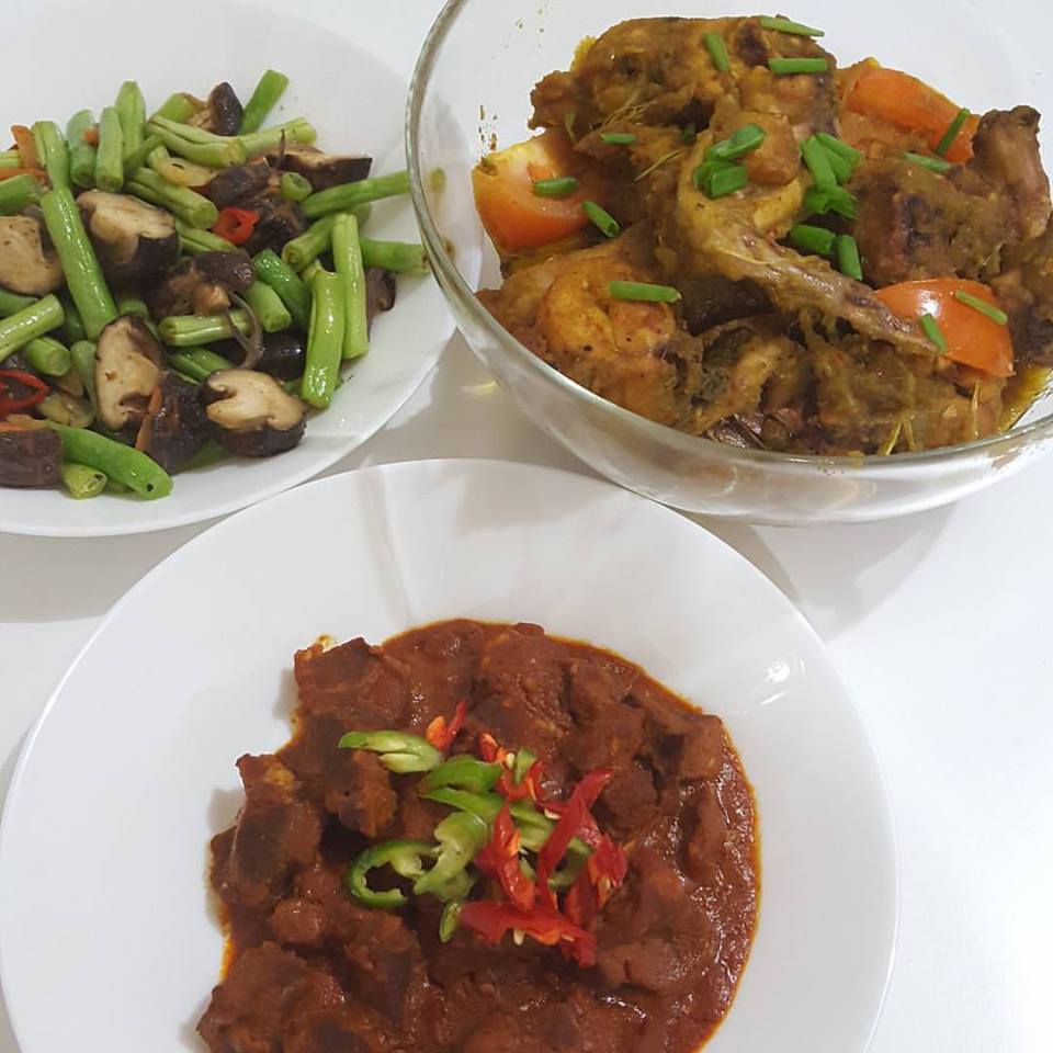 KUZI KAMBING, AYAM MASAK CILI HIJAU, SAYUR KACANG BUNCIS DENGAN ...
