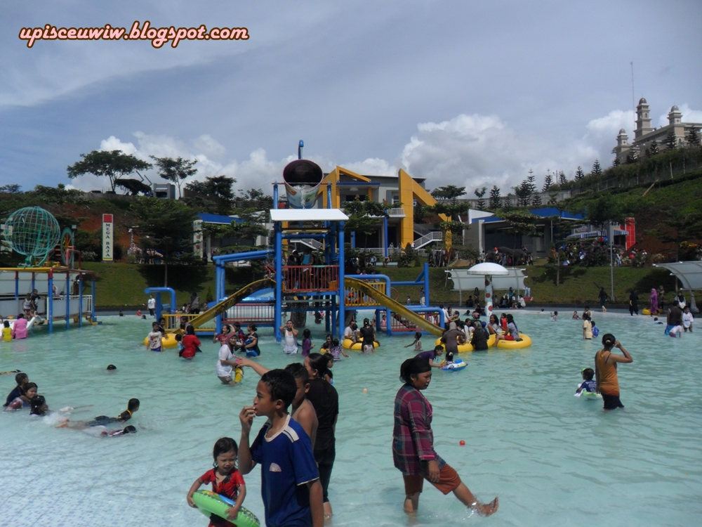 Sekedar berbagi celotehan hidup: Main : Mega Wisata Icakan Ciamis