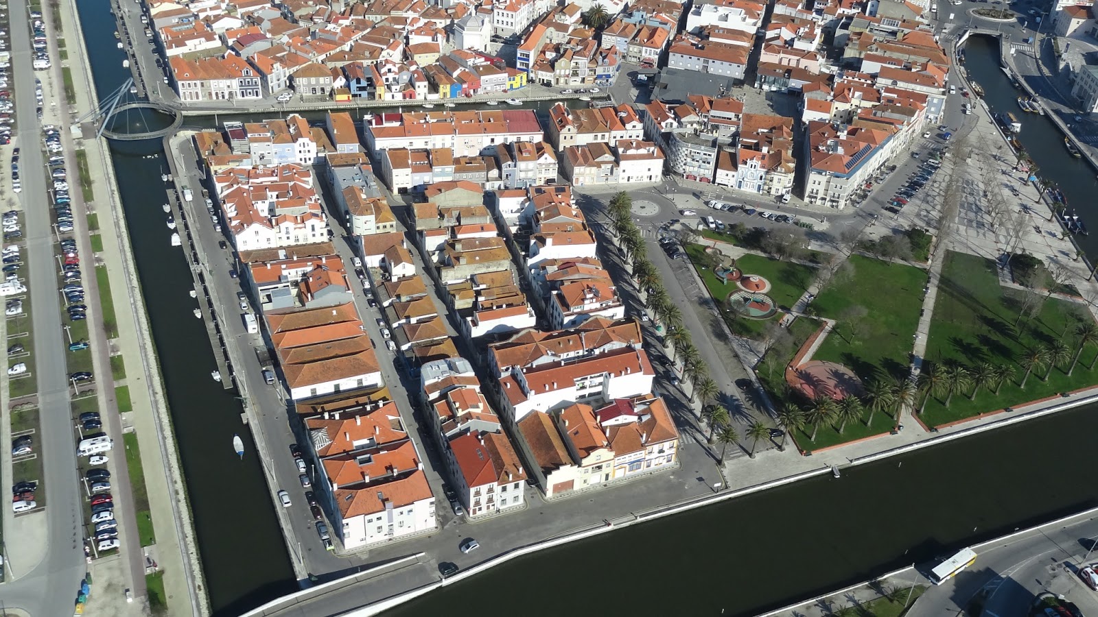 Sítios e Lugares: Fotografias da Vista Aérea da Cidade de Aveiro