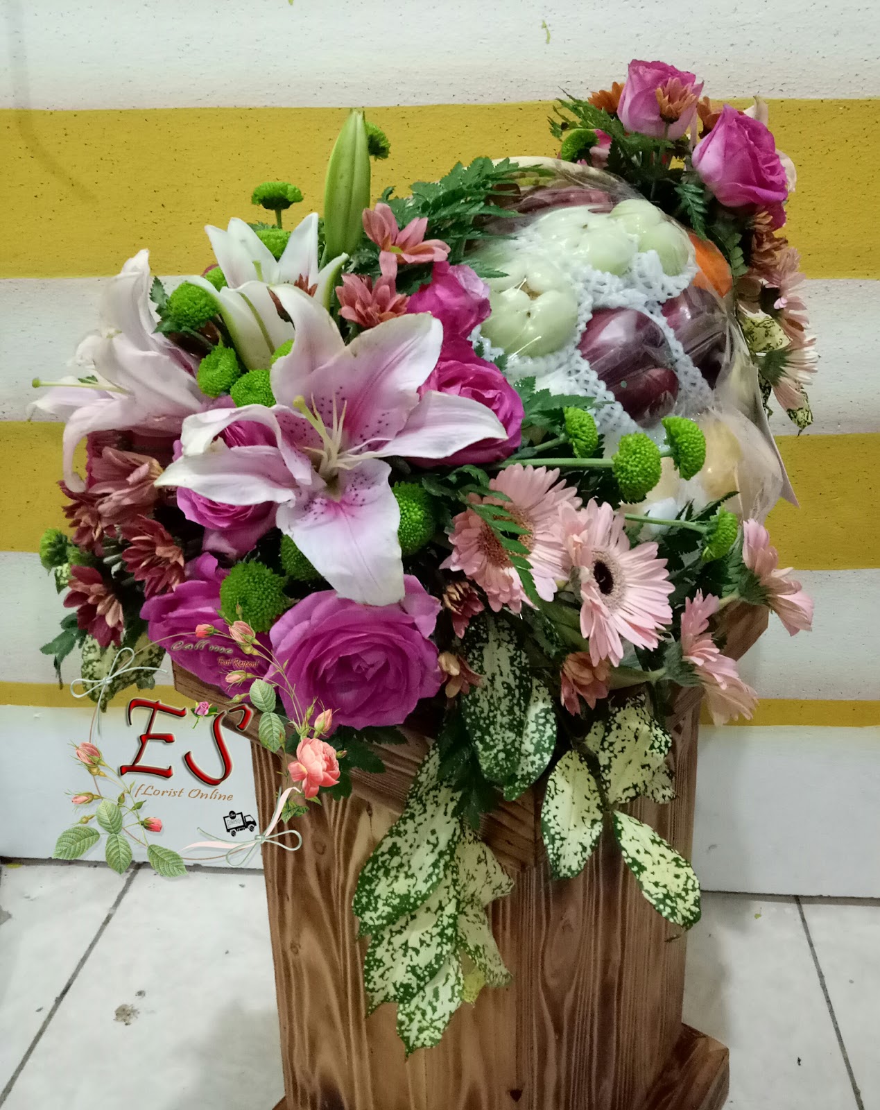 Toko Bunga Surabaya Murah : parcel bunga dan buah