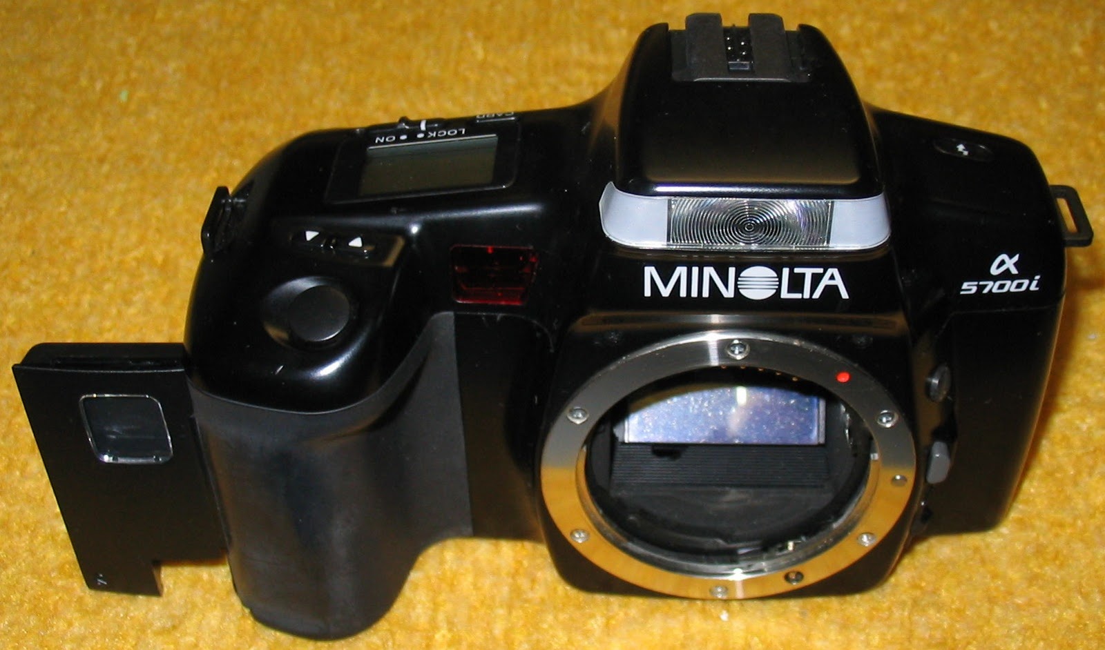 The Chens: Minolta Maxxum Alpha α 5700i