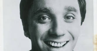 NYSocBoy's Beefcake and Bonding: Sandy Baron's "God Save the Queens ...