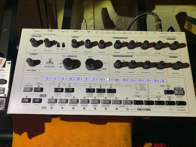 MATRIXSYNTH: Abstrakt Instruments Avalon White