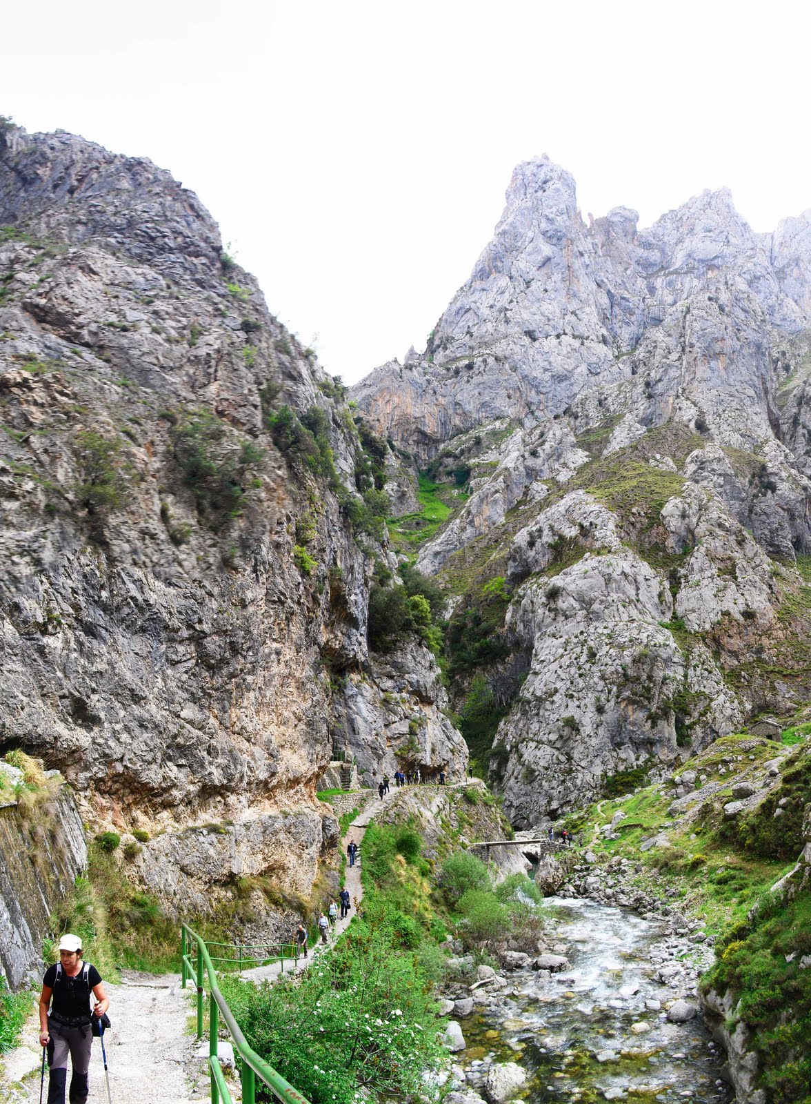 Rutas y senderos: RUTA DEL CARES (León - Asturias)