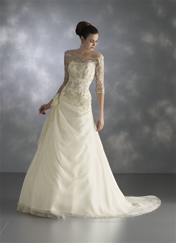 A Wedding Addict: Perfect Light Gold Soft Wedding Dress