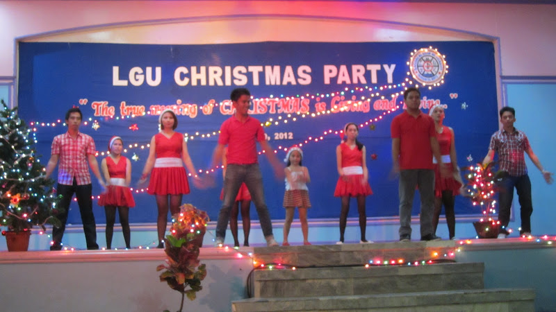 Gigaquit Municipal Government: LGU Christmas Party 2012