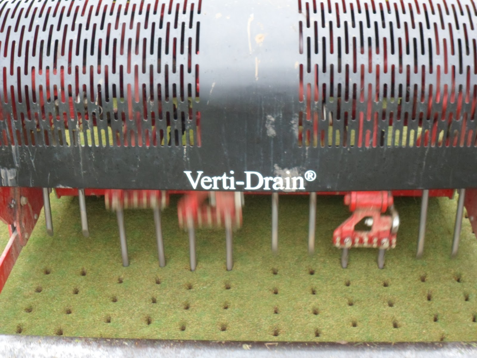 Royal Mid-Surrey Course Management: Pam Barton Course maintenance-week