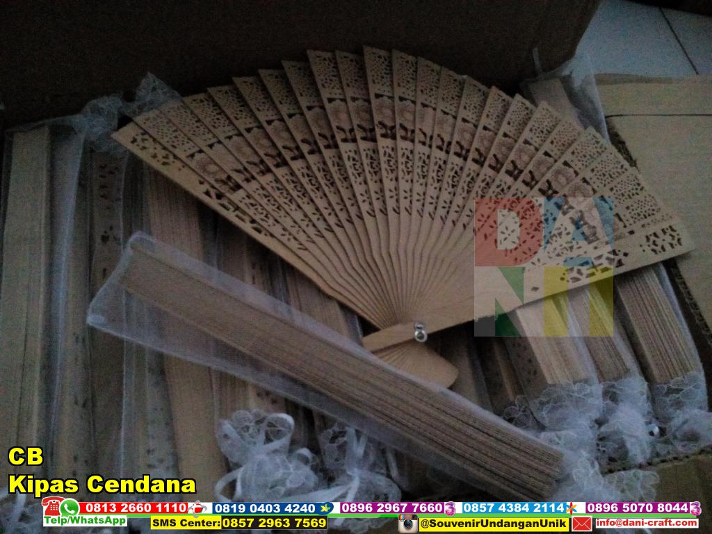 Jual Souvenir murah dan unik: kipas-wayang-kulit-spesial-unik