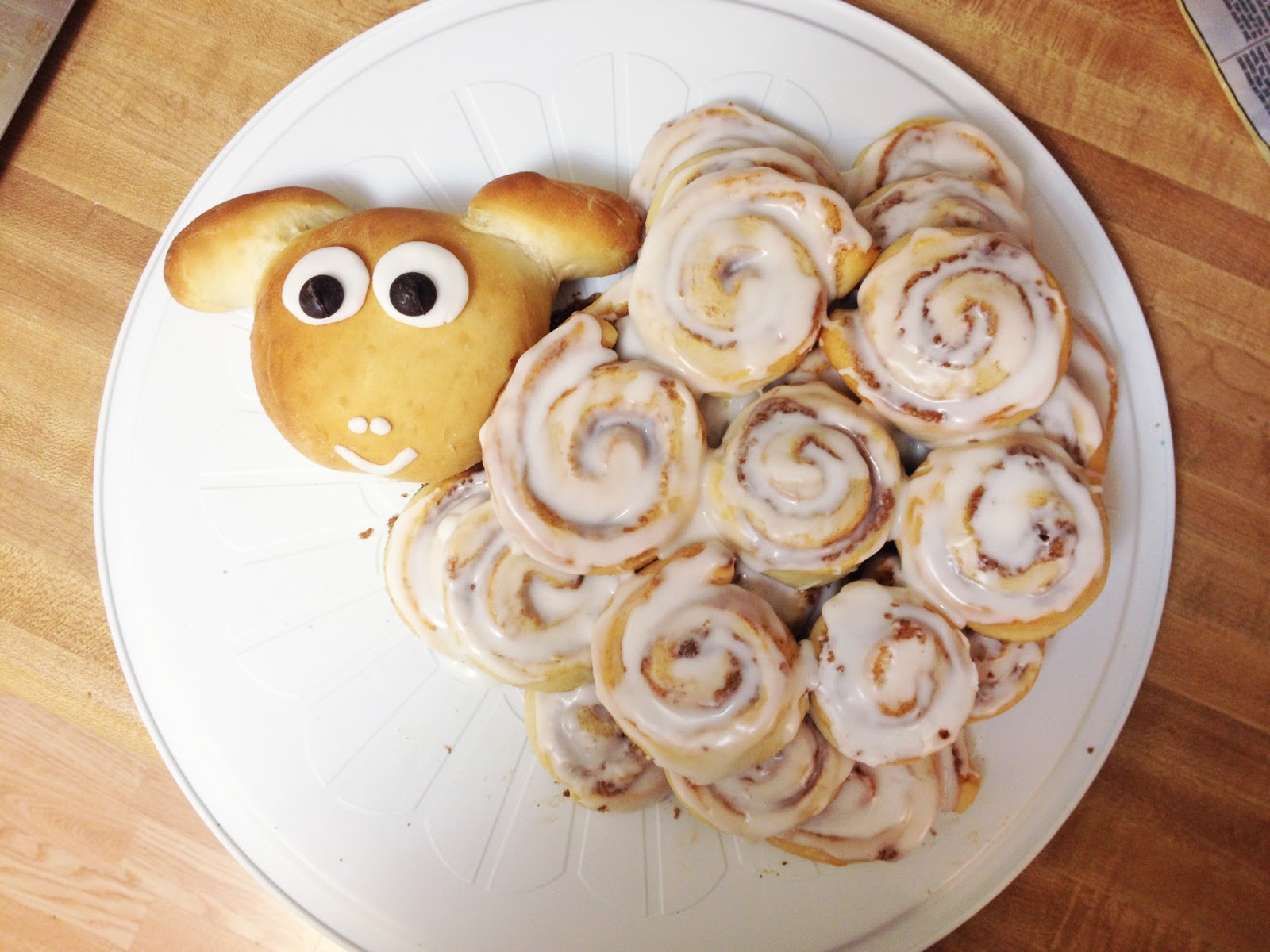 The Almost Perfectionist: Cinnamon Roll Sheep