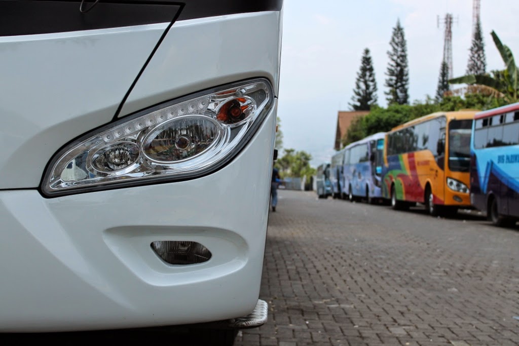 Kumpulan Foto Bis Pariwisata AO Transport Putih Jetbus | Blognya Busmania