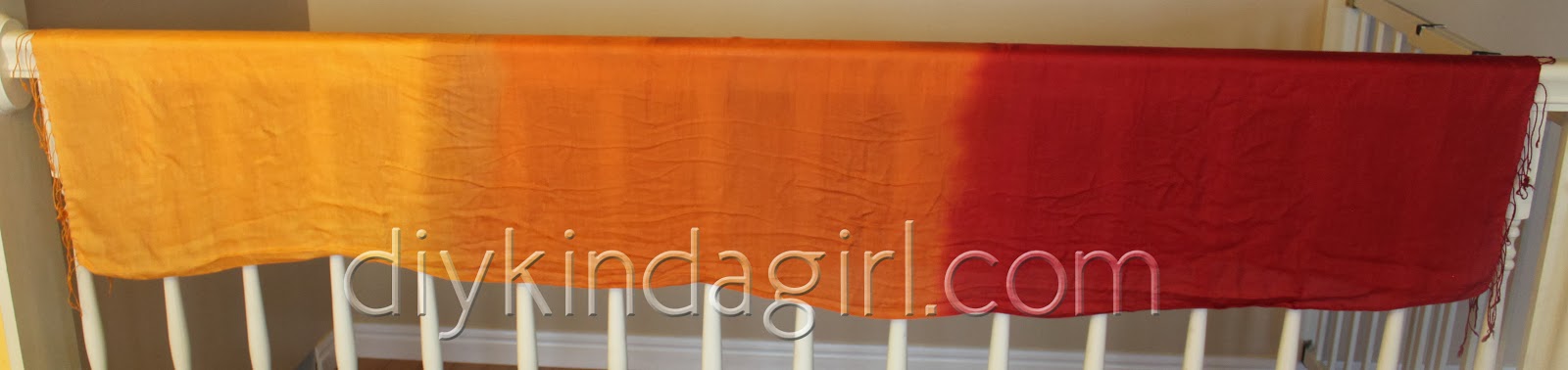 DIY kinda girl: How to Dye Fabric (Gradient Color Scarf)