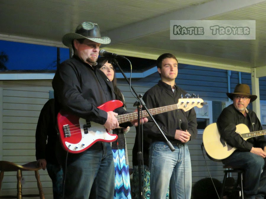 Pinecraft-Sarasota: Waldner Messengers