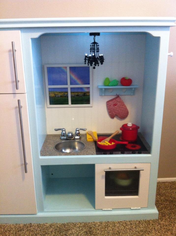 Life as an Atkins: MY DIY Play Kitchen