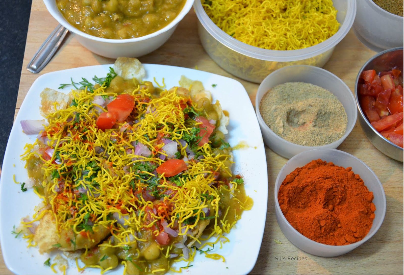 Su's Recipes: Masala Puri Chaat - Bangalore Special