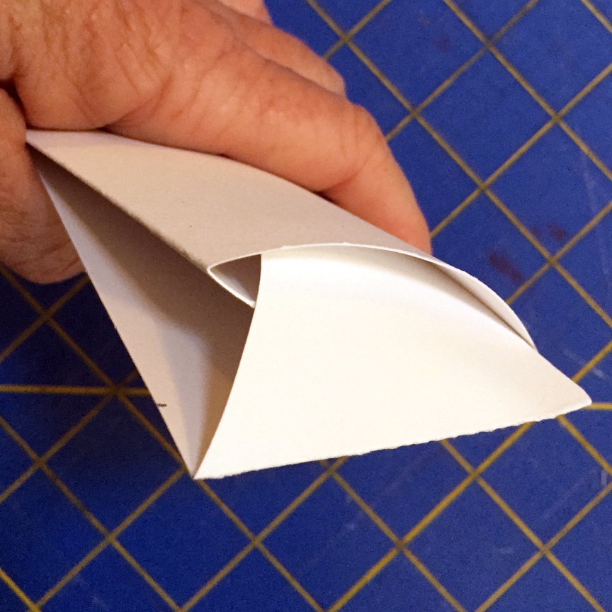 It's a Movable Card: Flat Folded Paper Puppet