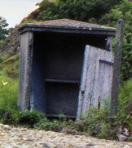 Lynton Station in 4mm from scratch: Lynton Lamp Hut