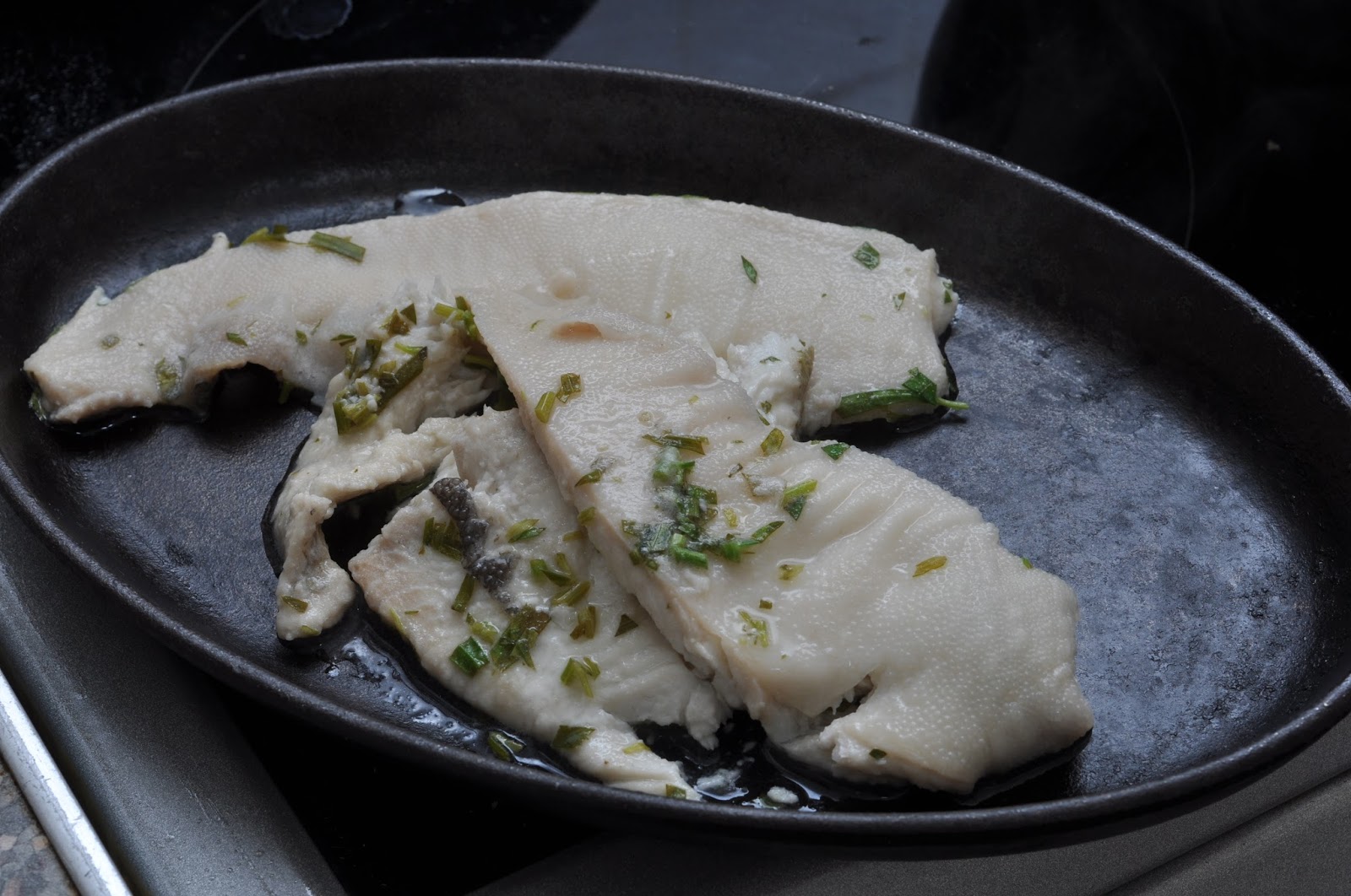 Simple Food: Plaice Veronique (poached plaice with grapes)