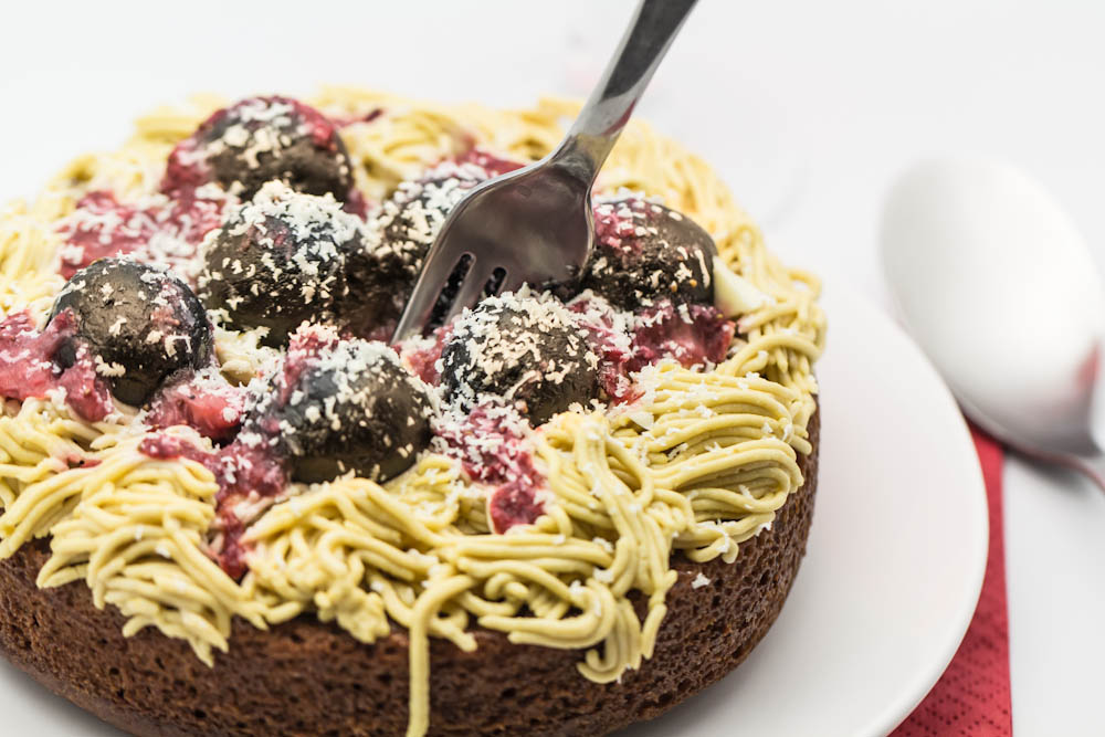 Spaghetti & Meatball Cake aka Lady & The Tramp Cake