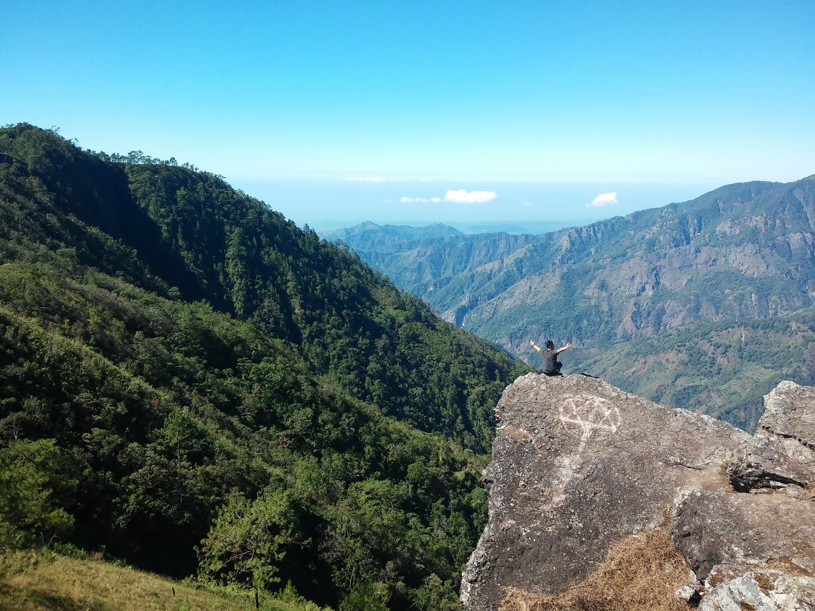 Mt. Ulap Eco Trail Travel Guide - moredantravels