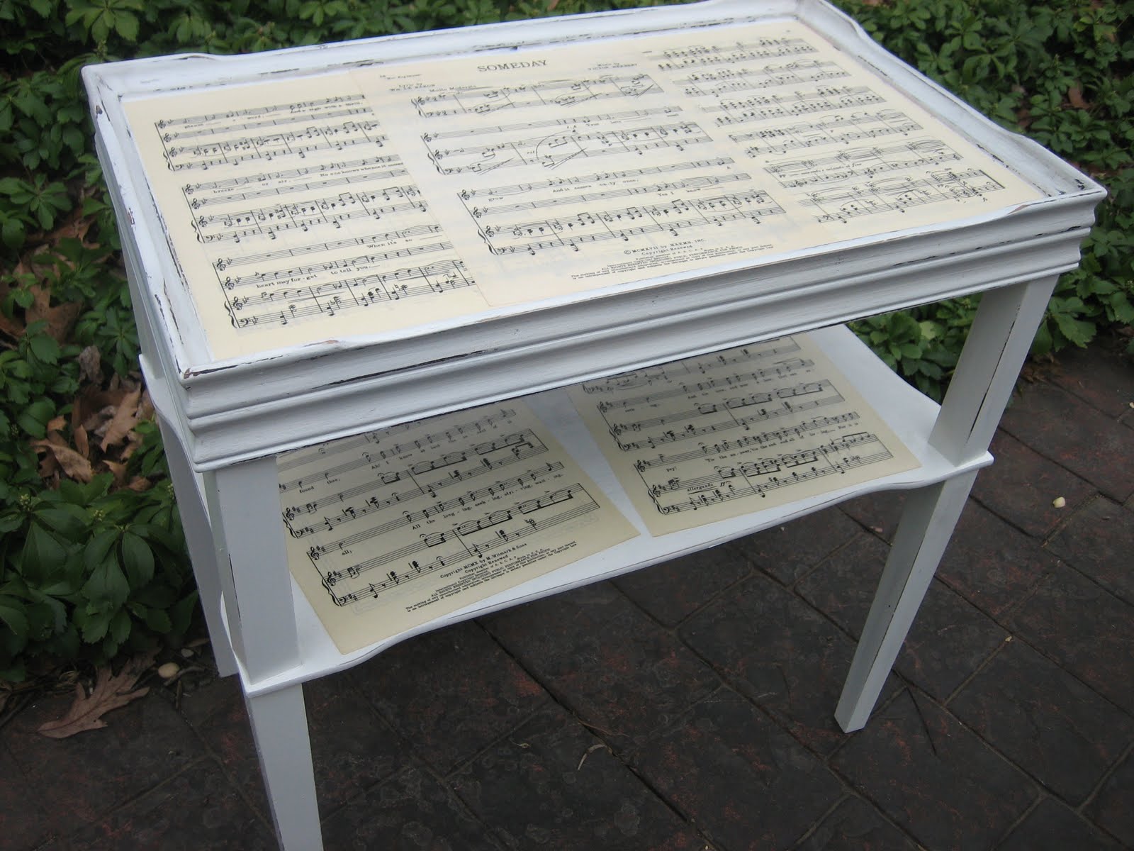 Elizabeth & Co.: Sheet Music Side Table